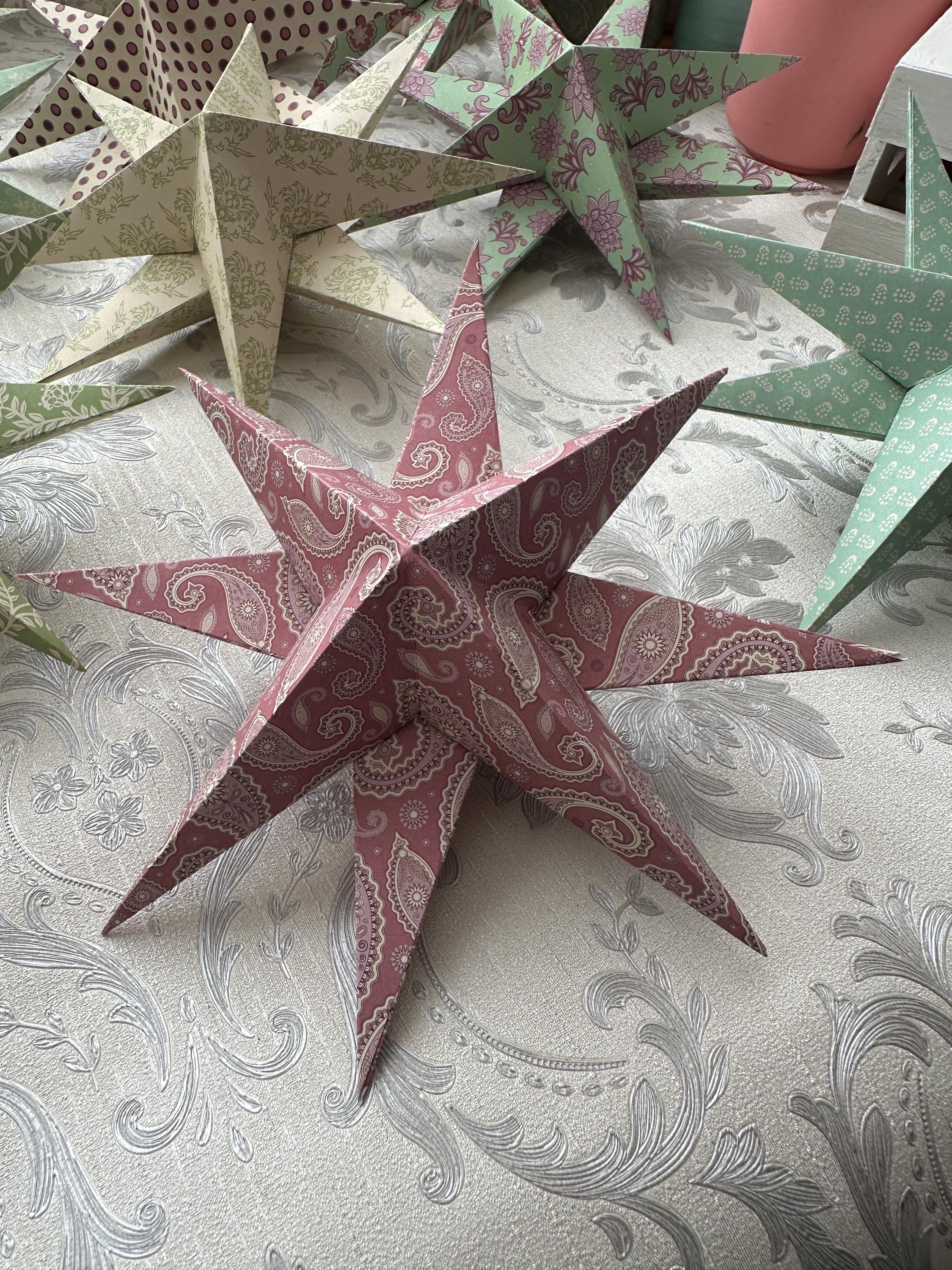 Paper Stars Hanging Christmas Decoration: 3D Origami Stars (21cm) - Etsy