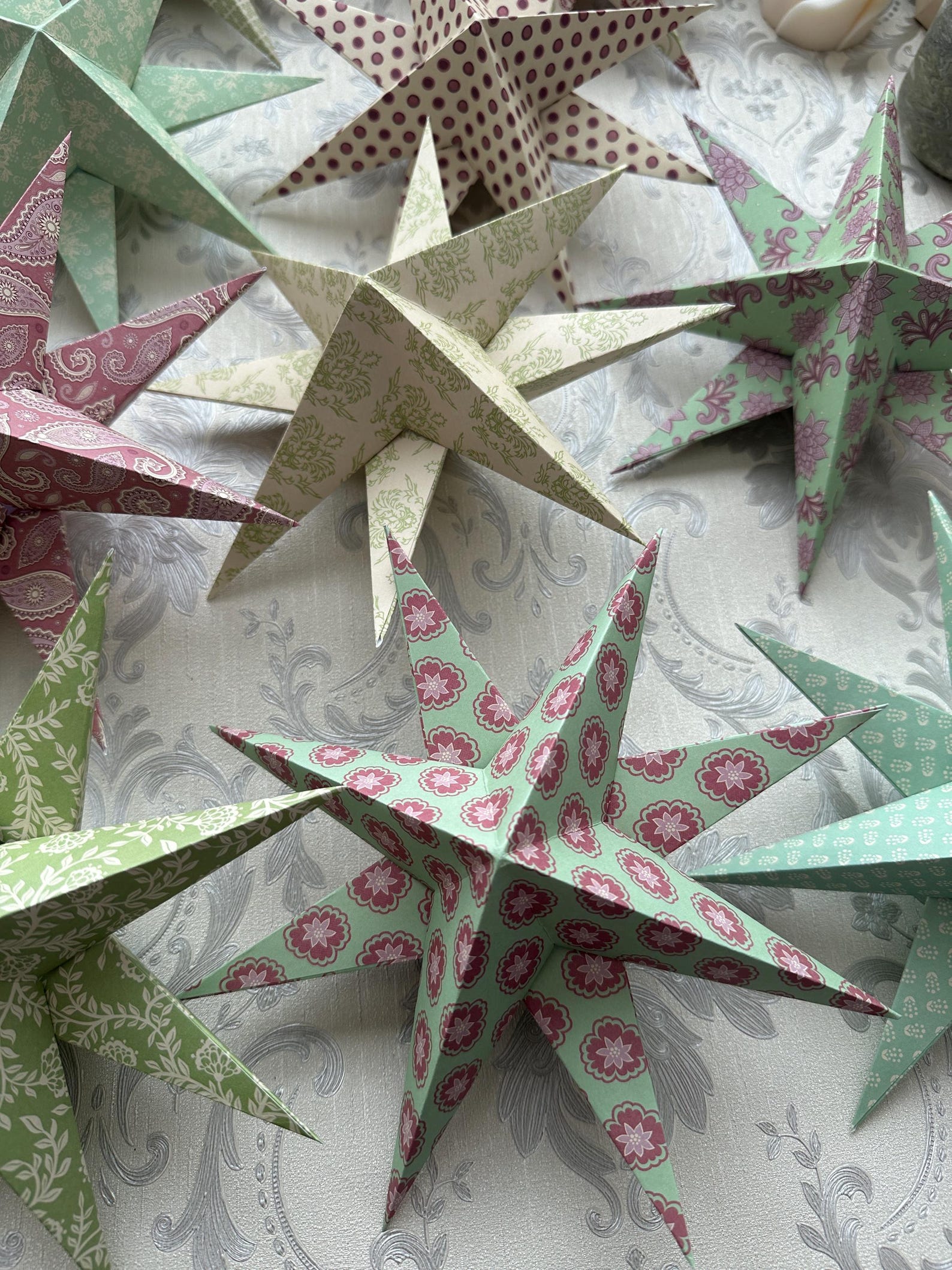Paper Stars Hanging Christmas Decoration: 3D Origami Stars (21cm) - Etsy
