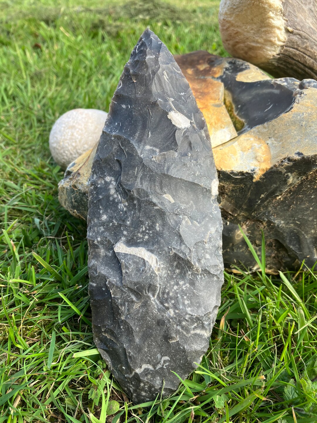 Flint Spearhead solutrean Laurel Leaf - Etsy