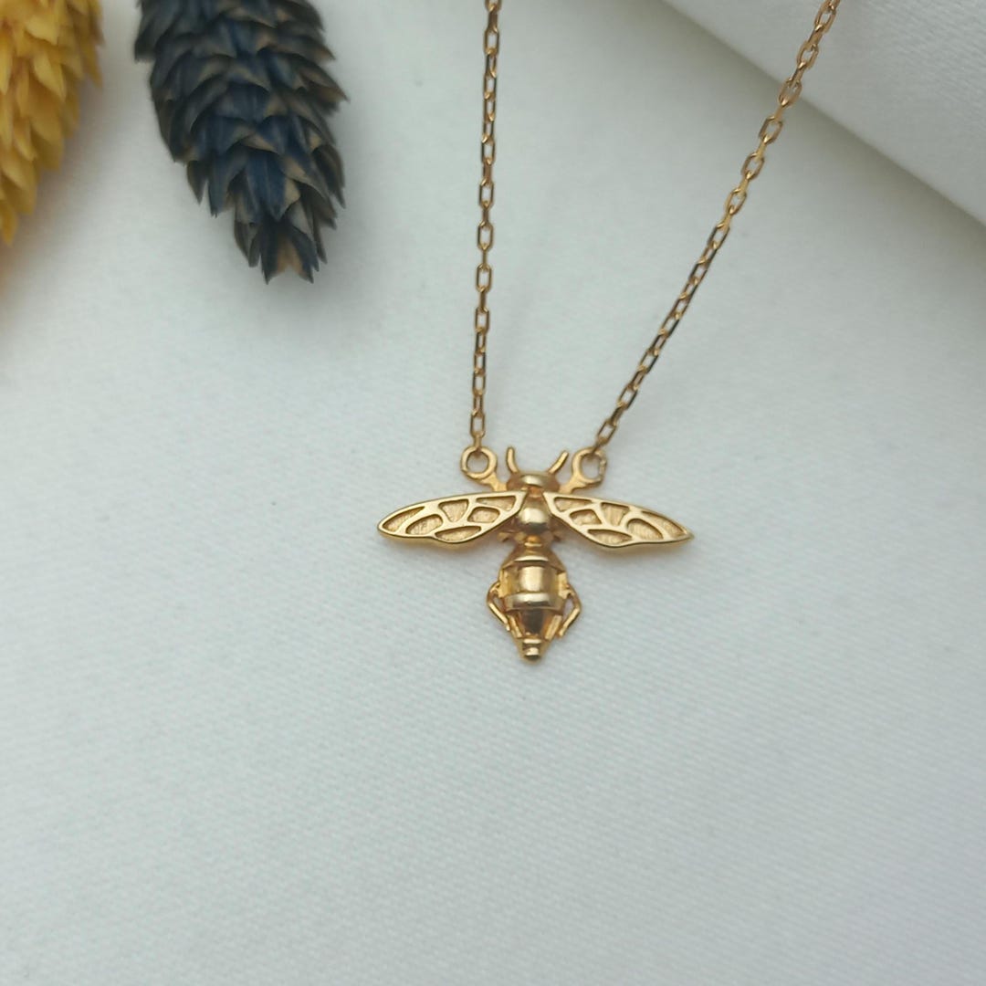 Gold Bee Pendant, Bee Love Necklace, Bee Necklace Gold, Gold Bee ...