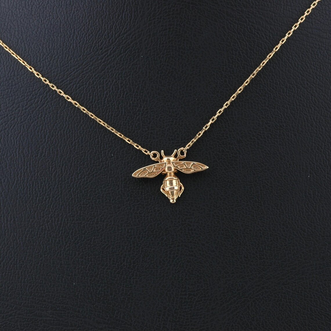 14K Gold Necklace, Bee Chain Necklace, Romantic Chain Bee, Botanical ...