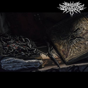 2023 New Cuhulhu Shub-niggurath Book Necronomicon Evil Sheep Head ...