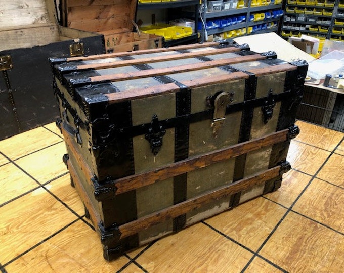 T1955 Canvas Covered Standard Box Trunk From the 1880s, Free USA ...