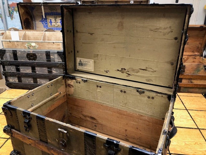 T1955 Canvas Covered Standard Box Trunk From the 1880s, Free USA ...