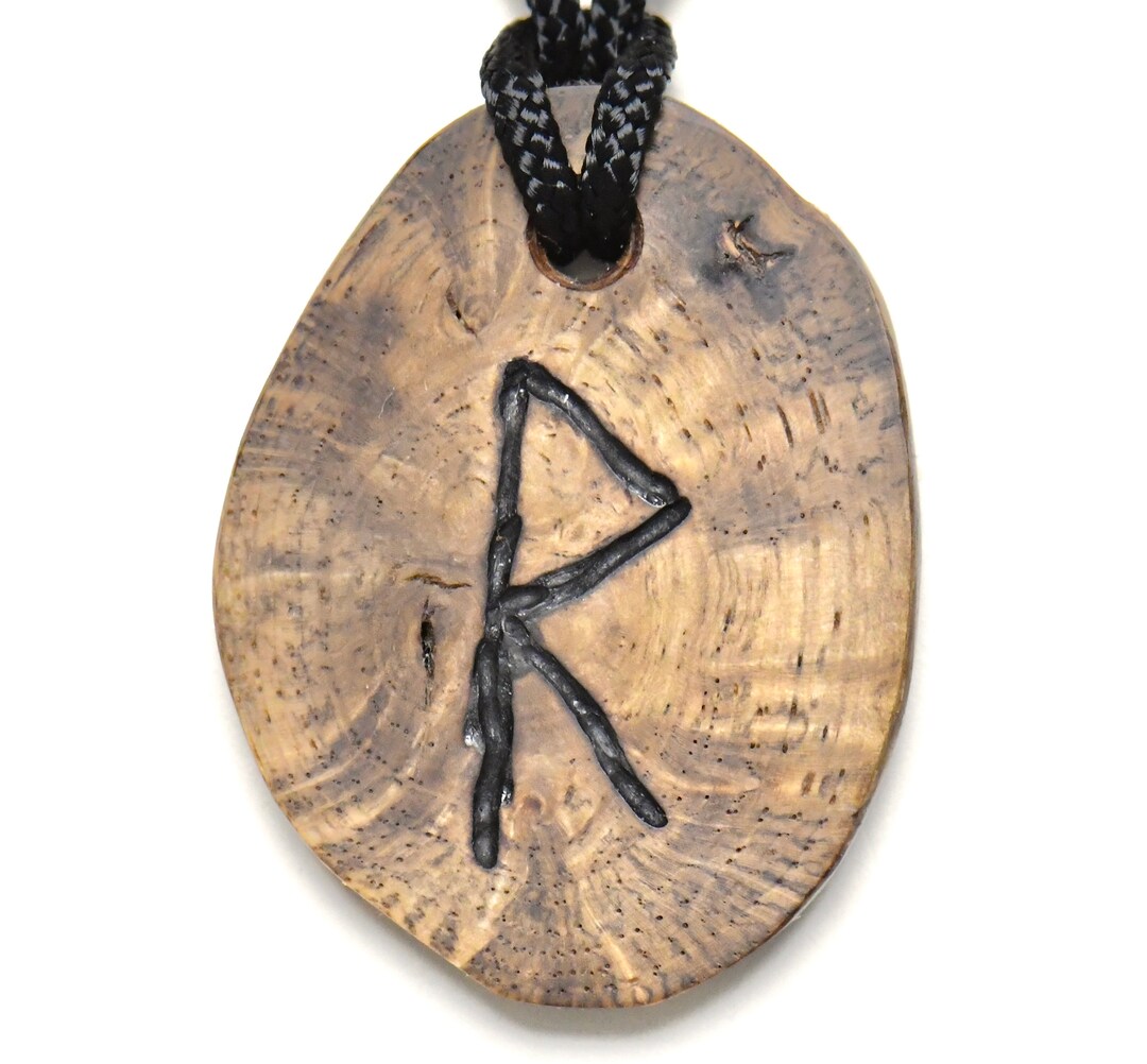 OAK - Beautifully Grained Disc of a Tree Bead of the OAK Pendant With ...