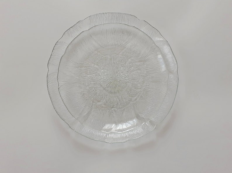 Vintage Arcoroc fleur Clear Textured Glass Flower Pattern Dinner/salad ...