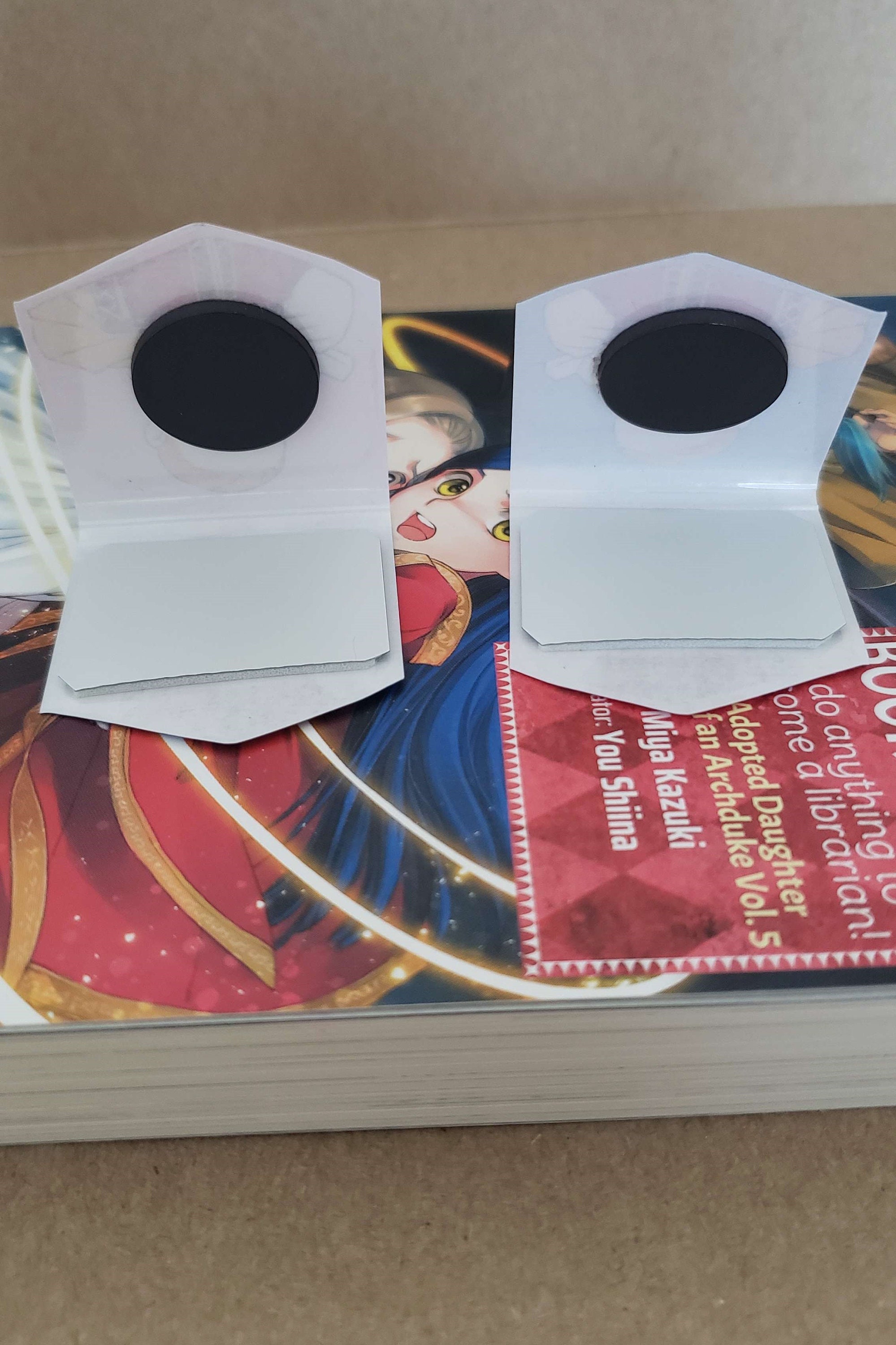 Holographic Ascendance of a Bookworm Magnetic Bookmarks: Bonifatius Set of 6 and 12 - Etsy