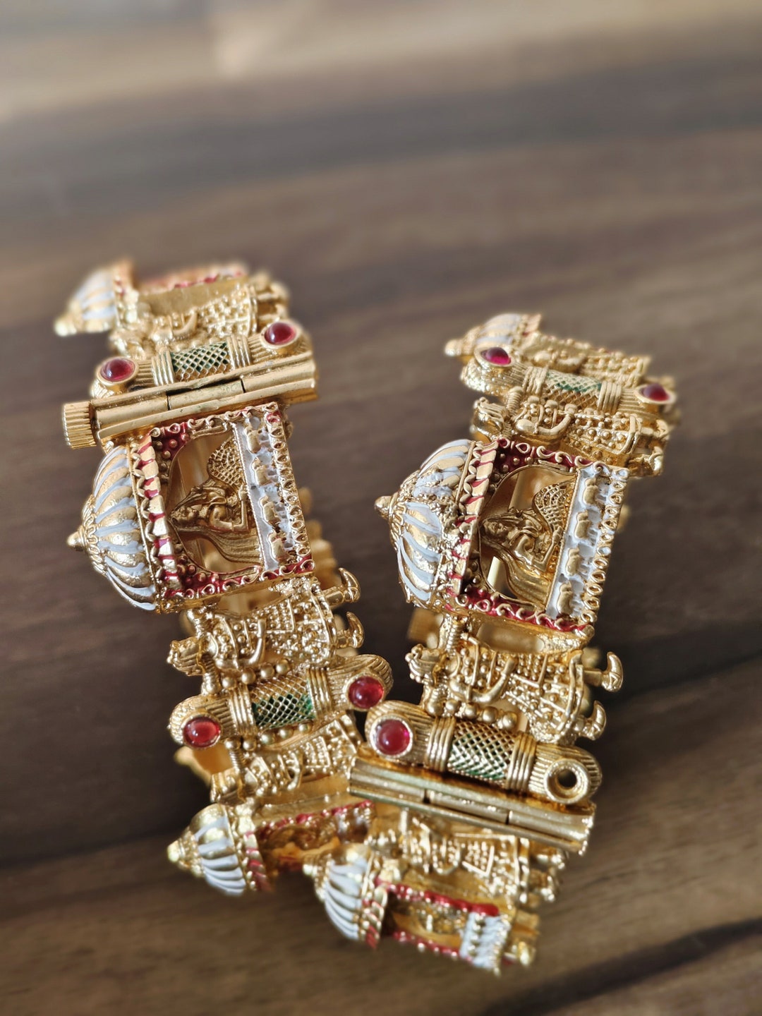 Very Beautiful Openable Doli Barat Bangles/handcrafted Rajwadi Gold ...