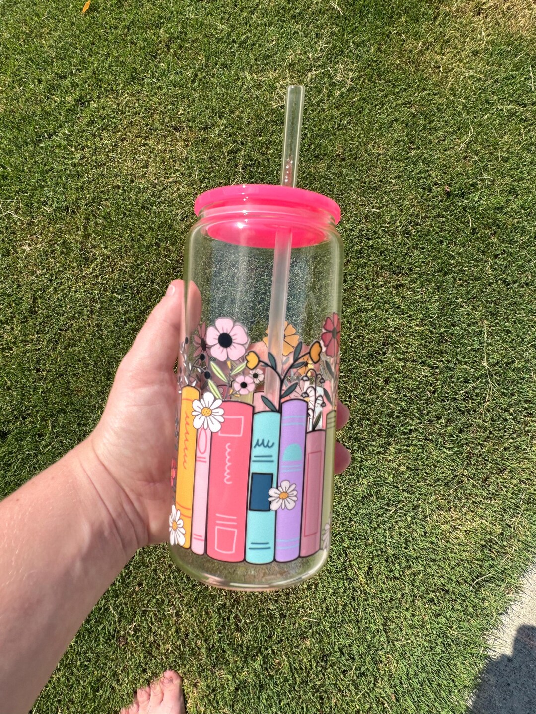 Books & Blooms Glass Cup – Aesthetic 16 Oz or 20 Oz Iced Coffee Cup ...