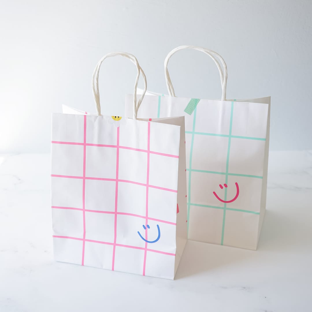 Smile Shopping Bags | Pack of 10 | 2 Sizes | Smiley Face Printed Paper ...