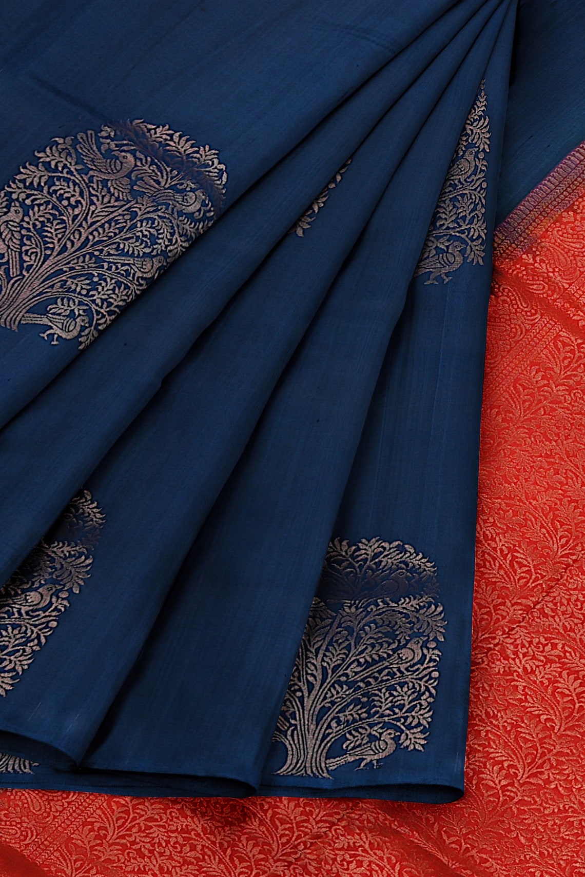 Navy Blue Handwoven Kanchivaram Silk Saree Borderless Saree Gold Zari ...