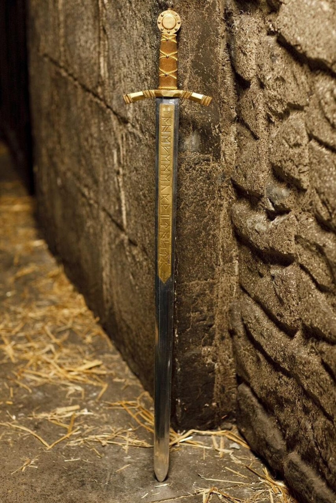 Handmade Excalibur VIKING Sword Real Carbon Steel Beautiful Gift for ...