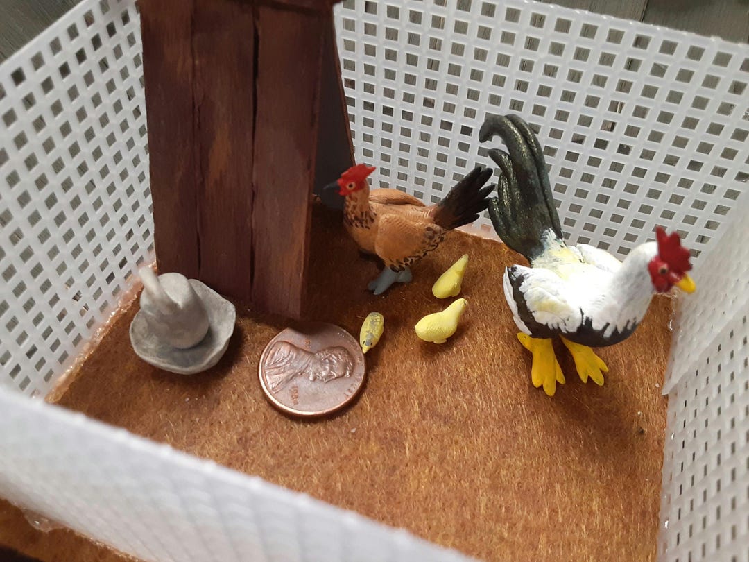 Miniature Dollhouse Chicken Diorama Silver Duckwing Chickens 1:12 Scale ...