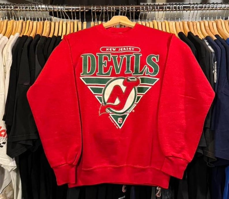 Vintage New Jersey Devil Sweatshirt \ T-shirt, New Jersey Devil Sweater ...