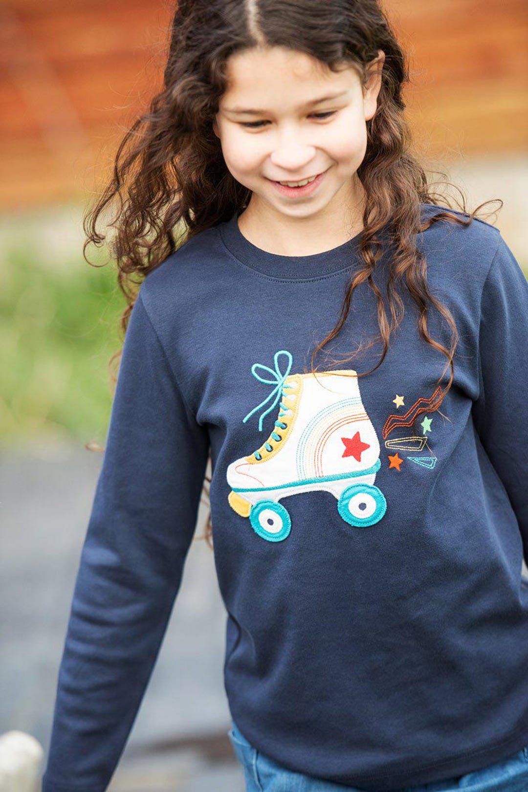 Frugi Girl's Roller-skate Adventure Applique Top in Navy (slightly ...