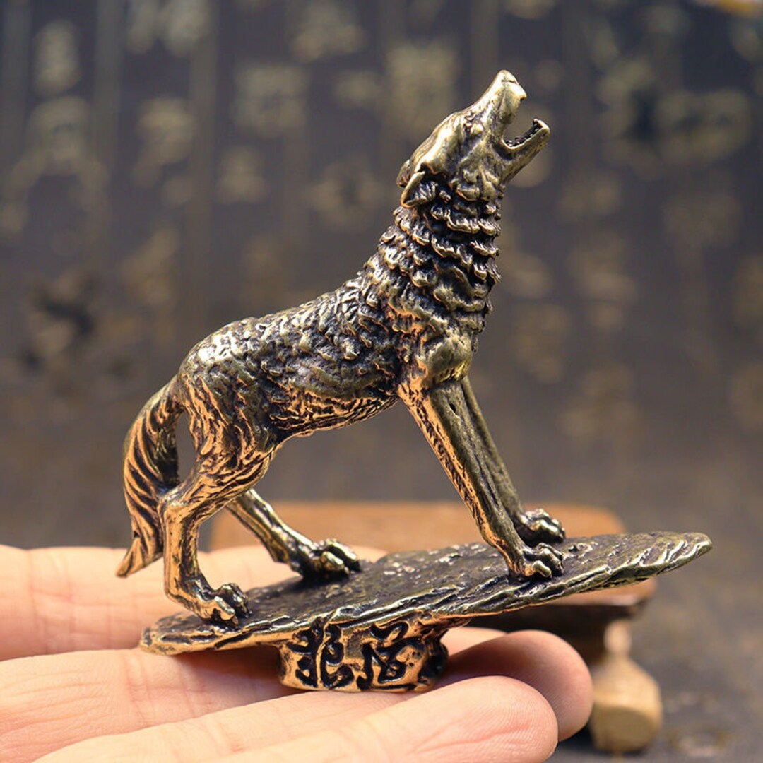 Solid Brass War Wolf Ornament Tea Pet Prairie Wolf Ornament Creative ...