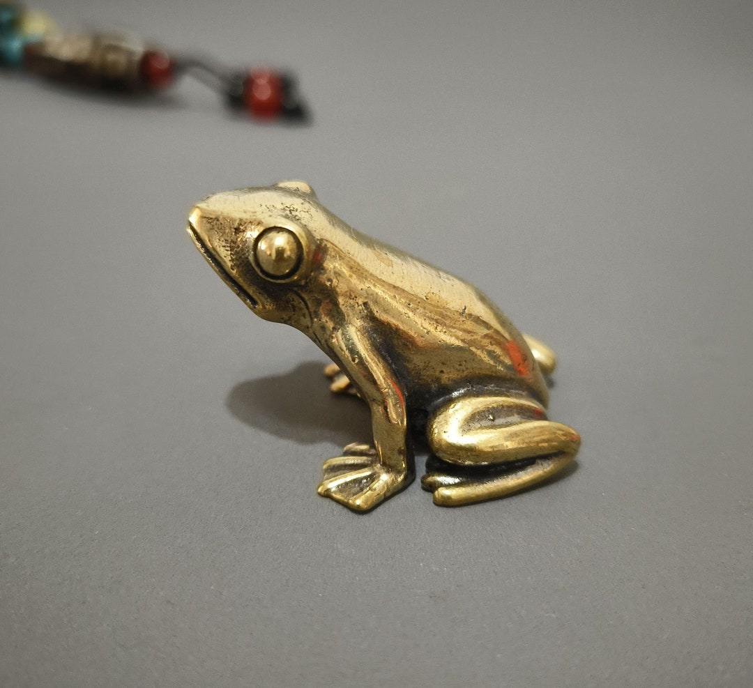 Pure Copper Frog Sculpture/home Desktop Art Decoration - Etsy
