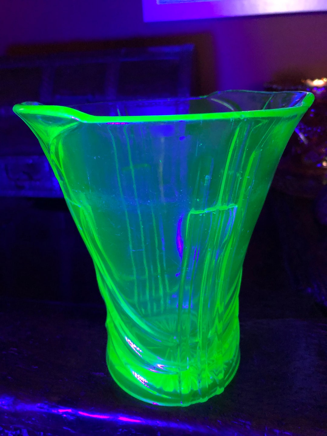 Vintage Art Deco Green Uranium Glass 5.5 Vase - Etsy UK