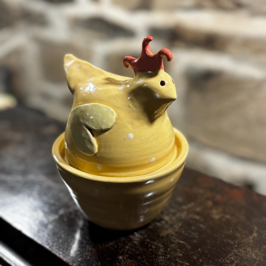Vintage Studio Pottery Chicken by Caroline Curtis Russell, Clovelly ...
