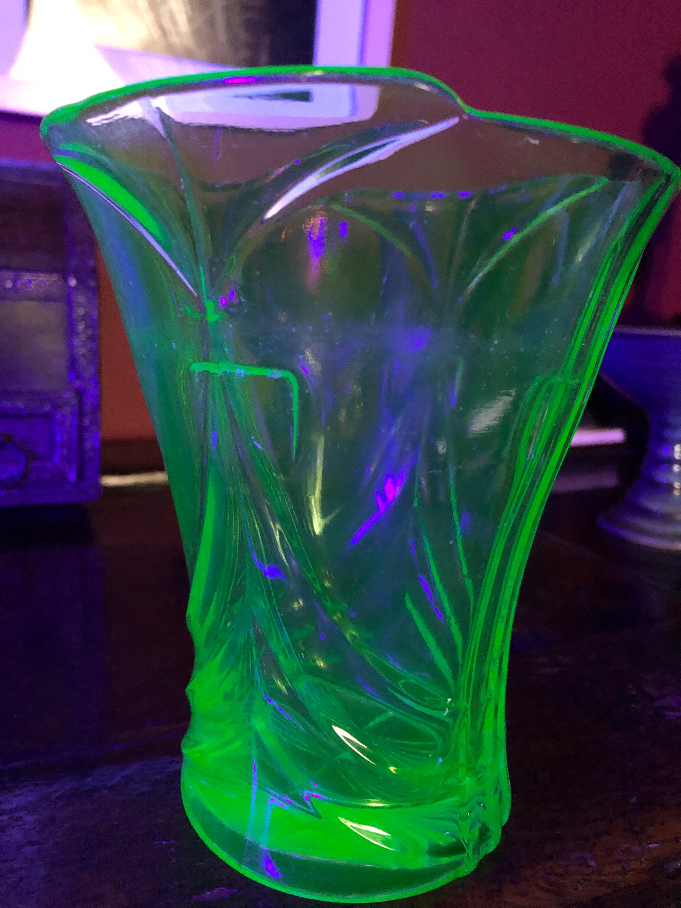 Vintage Art Deco Green Uranium Glass 5.5 Vase - Etsy UK