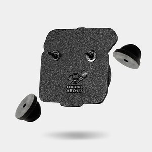 Vinyl Turntable, Spinning Enamel Pin - Etsy