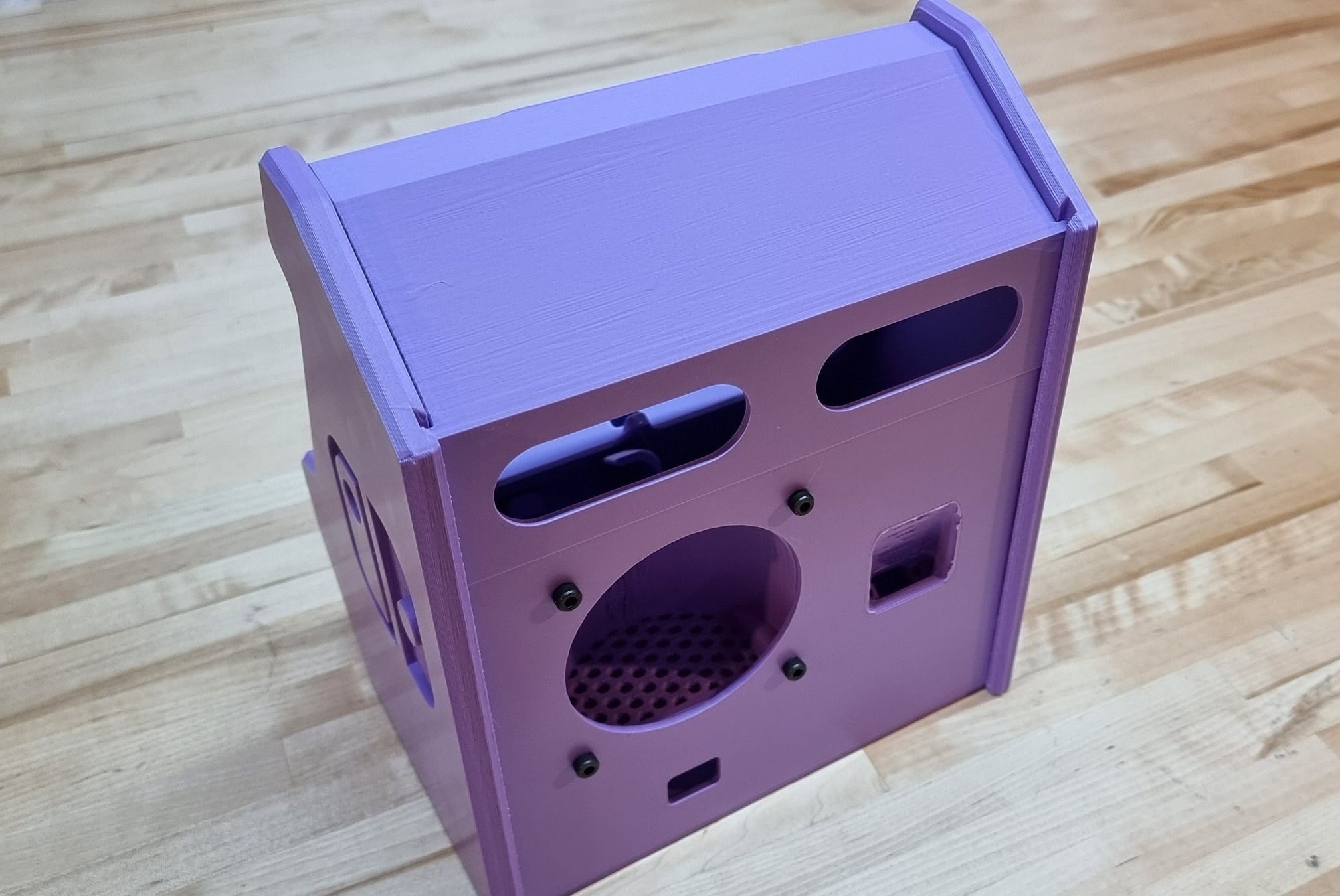 Nintendo Switch Arcade Style Case Get That Retro Feel With This 80s ...