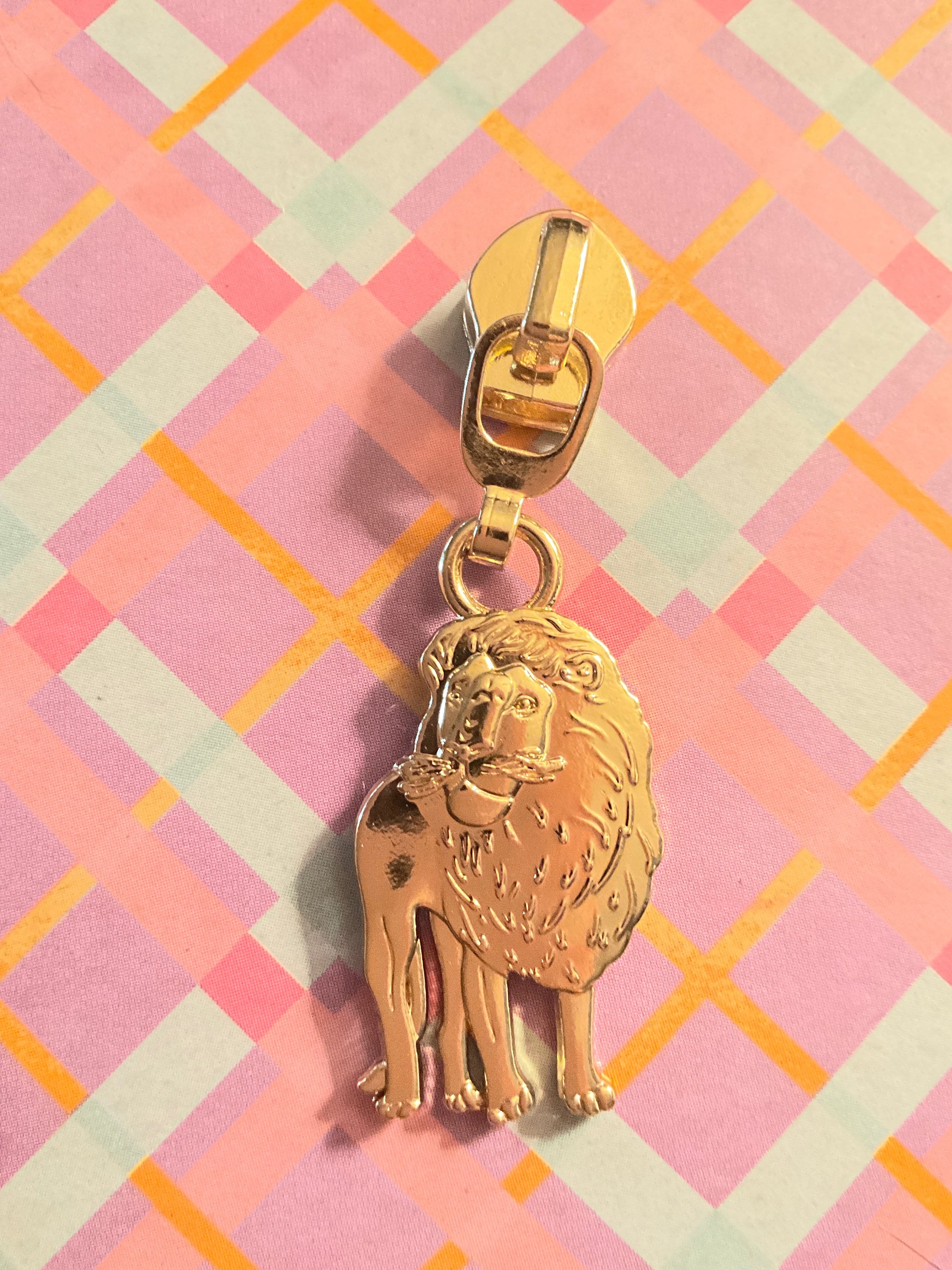 Lion Rose Gold #5 Zipper Pull Goes Perfect With Tula Pink Everglow ...