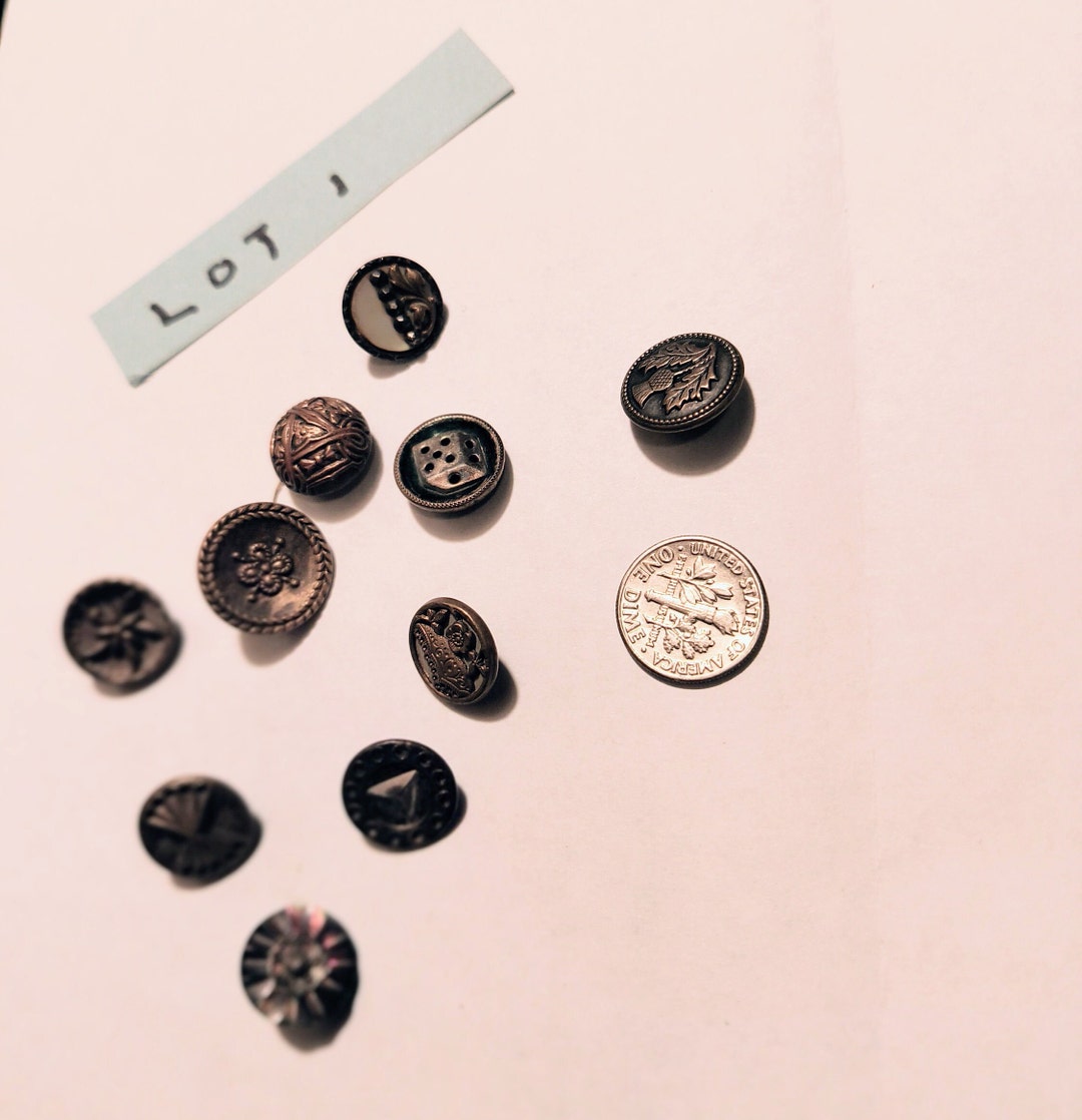 Lot of 10 Small Vintage Metal Buttons - Etsy
