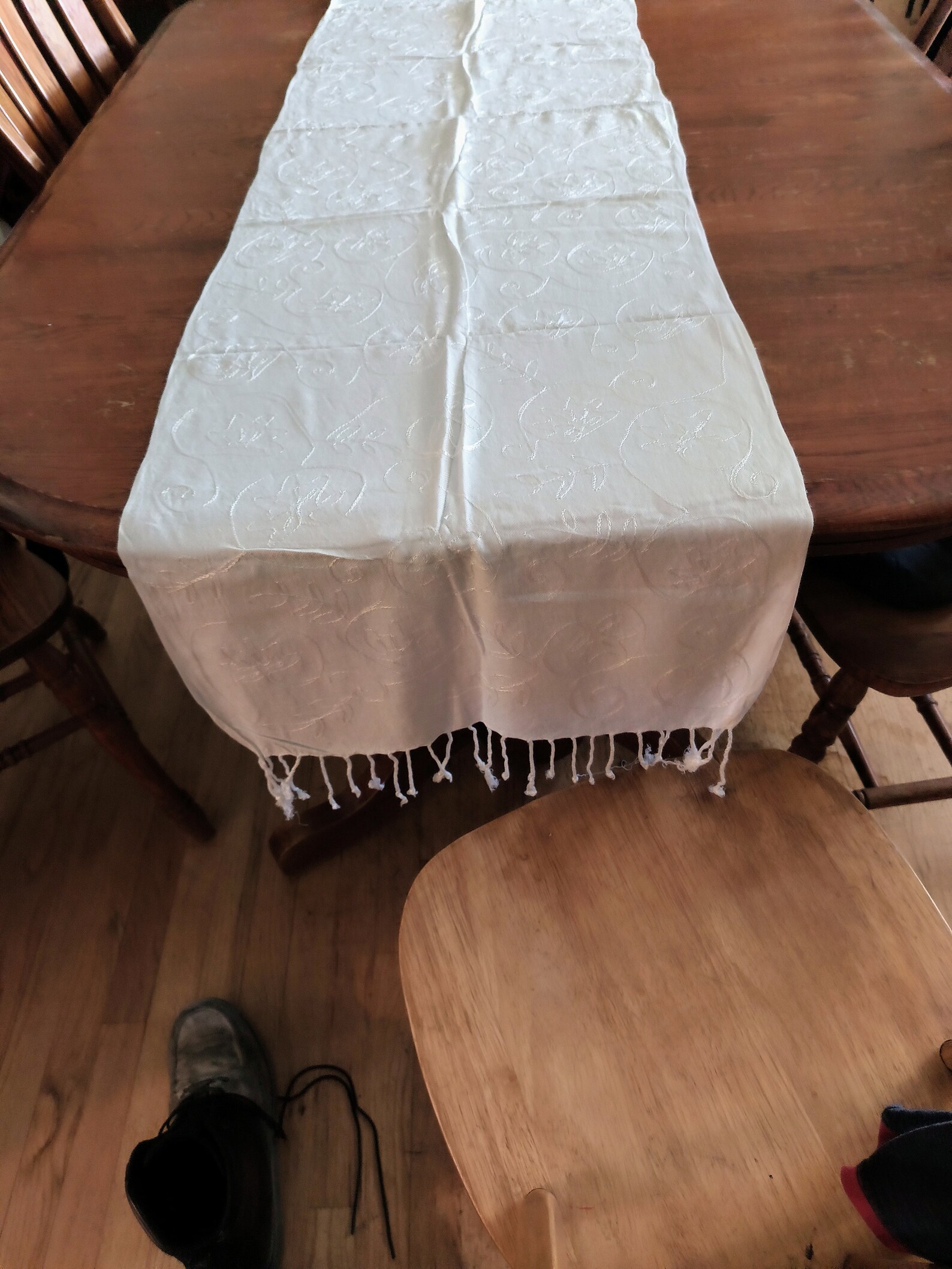 Vintage Table Runner - Etsy
