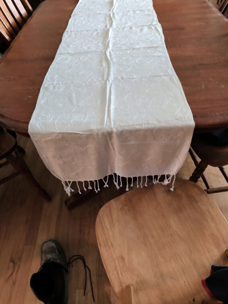Vintage Table Runner - Etsy