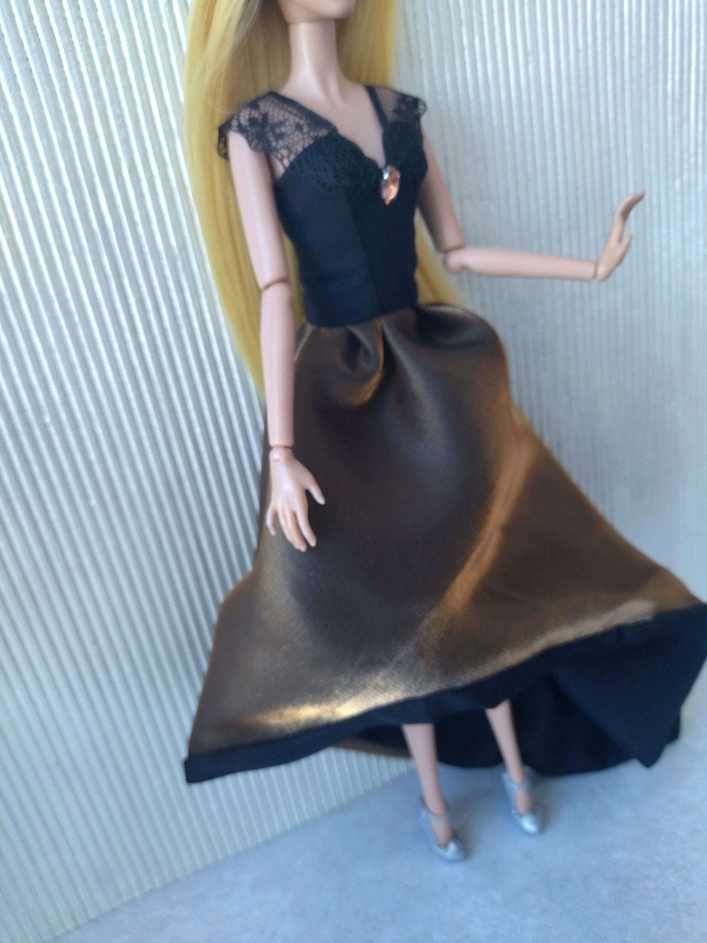 Doll Outfit, Ball Gown Shiny Dress for Fashion Dolls 1/6 Scale, 11.5-12 ...