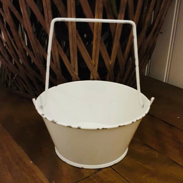 Metal Bucket - Etsy