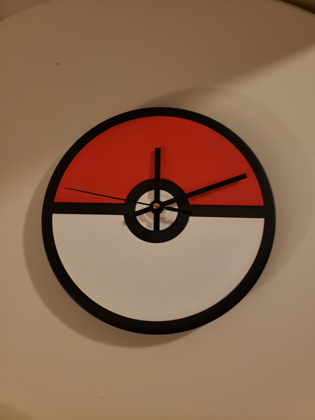 Pokémon Ball Clock - Etsy