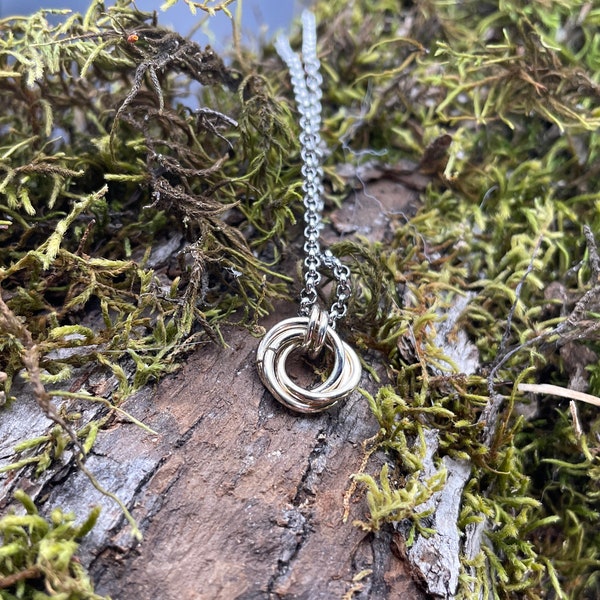 Trinity Pendant - Etsy