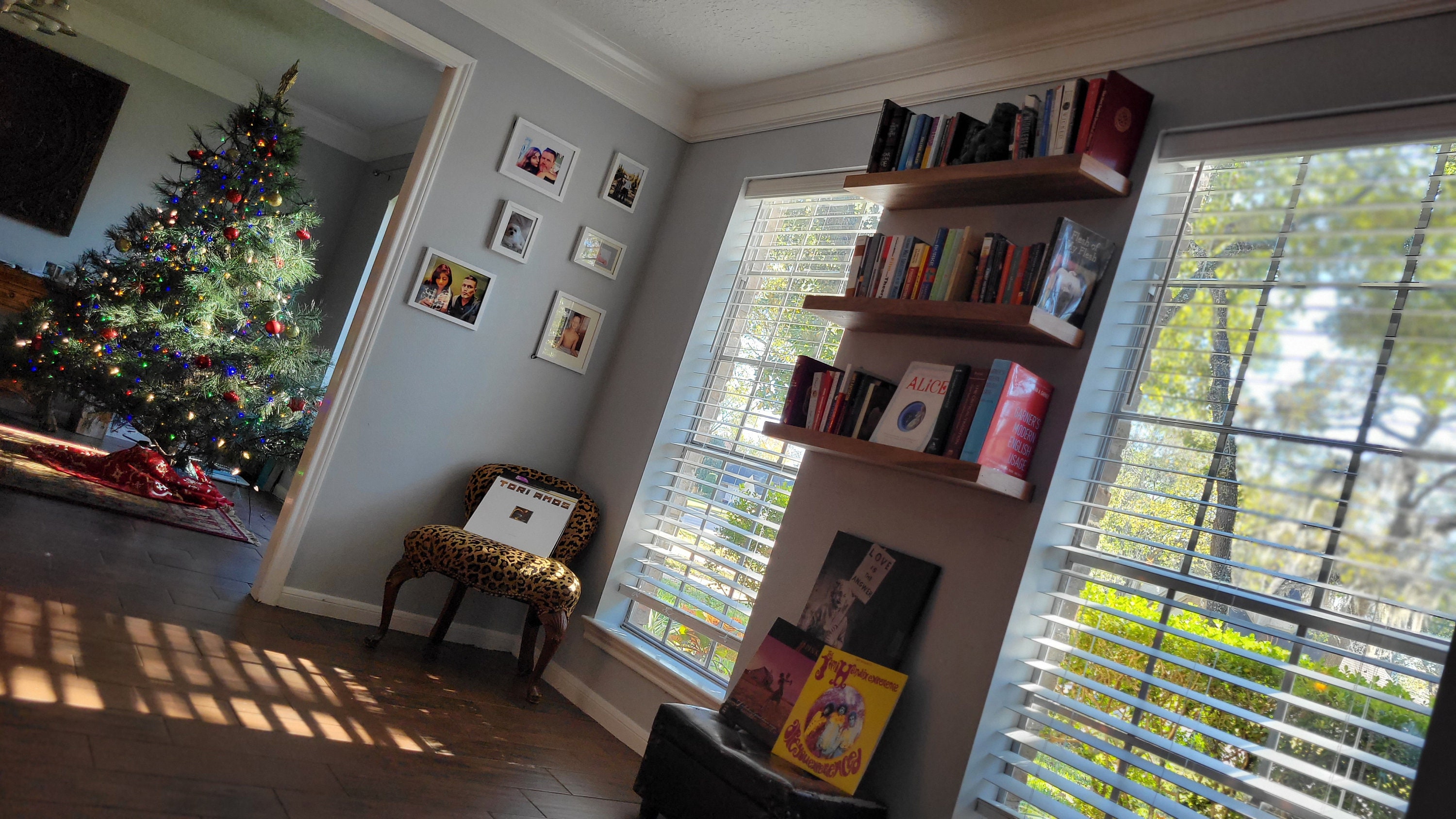 Walnut Floating Shelves, Modern Bookshelves, Cherry, White Oak - Etsy