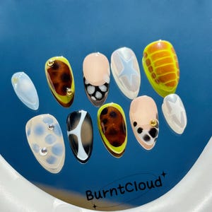 237 "coolness" Freestyle Cow Print Chrome French Tips Green Press on ...