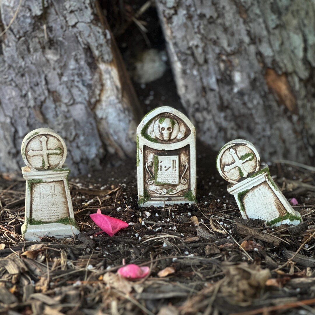 Mini Tombstone Gravestone Goth Garden Statues, Set of 3 - Etsy