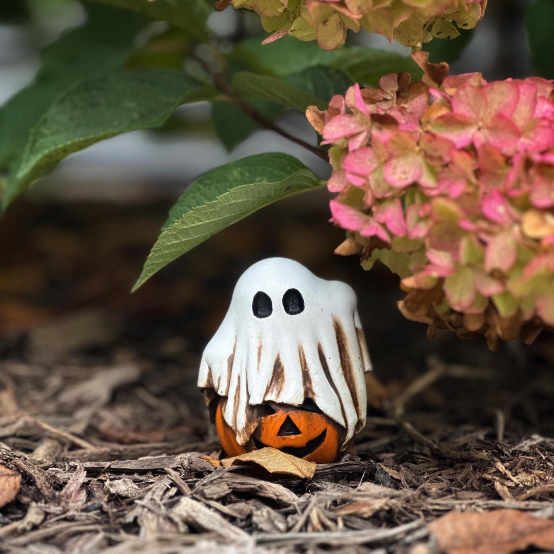 Halloween Ghost Planter Pot Pal Spooky Decor - Etsy