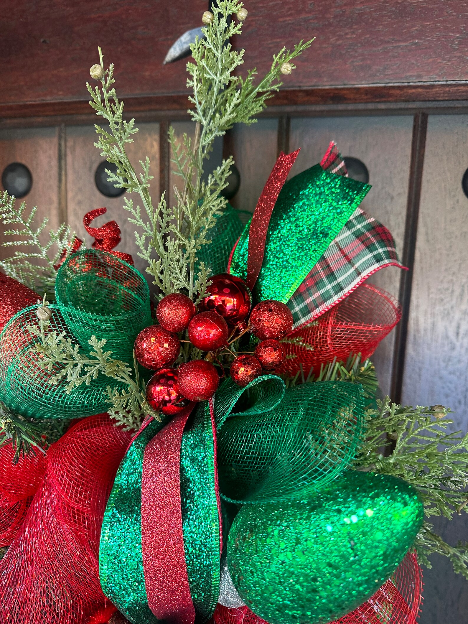 Christmas Bulb Festive Holiday Wreath Swag, Red and Green - Etsy