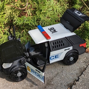 Model Police Car, 1:24 Scale, Customizable - Etsy