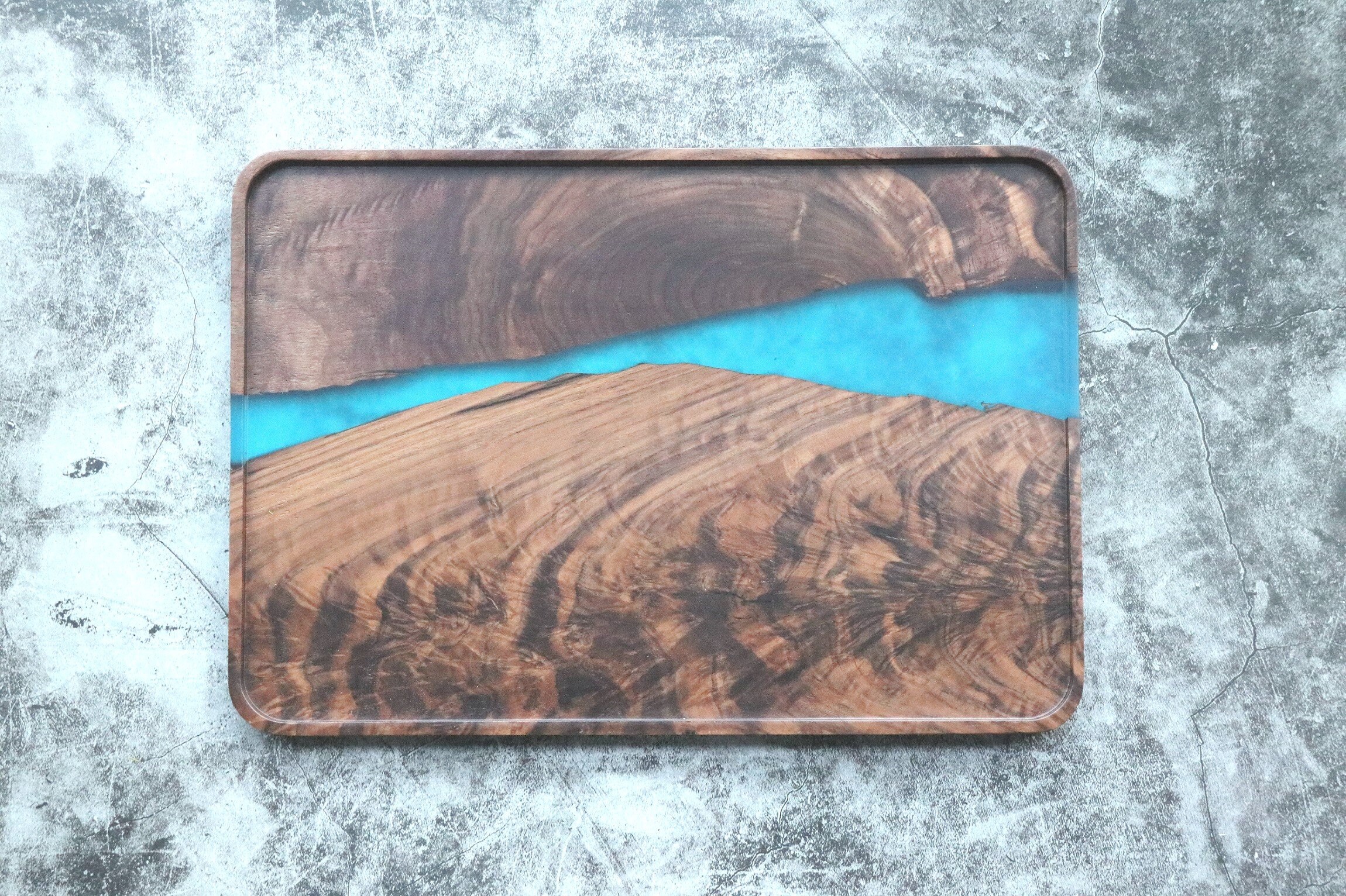 Rectangle Resin Walnut River Tray,resin Charcuterie Board,walnut Resin ...