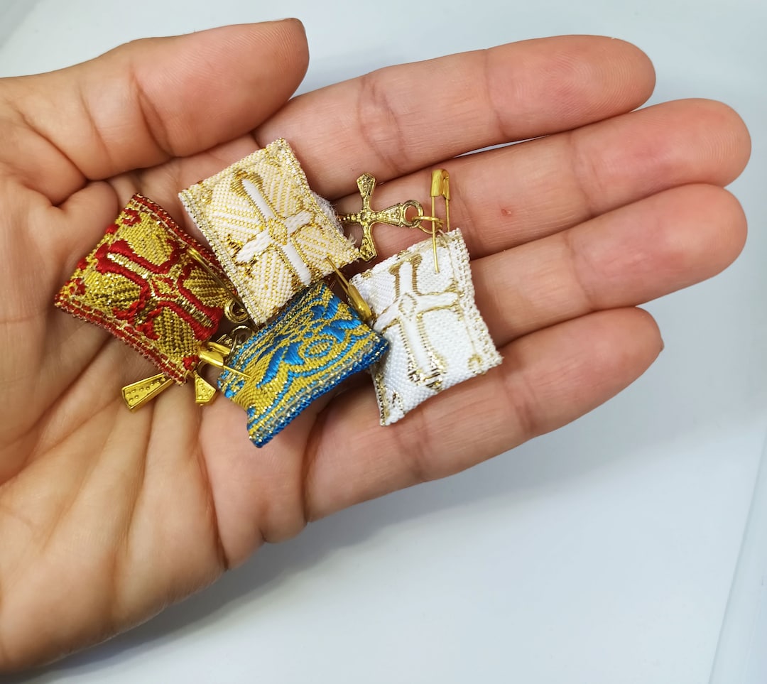 Greek Orthodox Fylakto Amulets With Cross - Christening Favor, Set of 4 ...