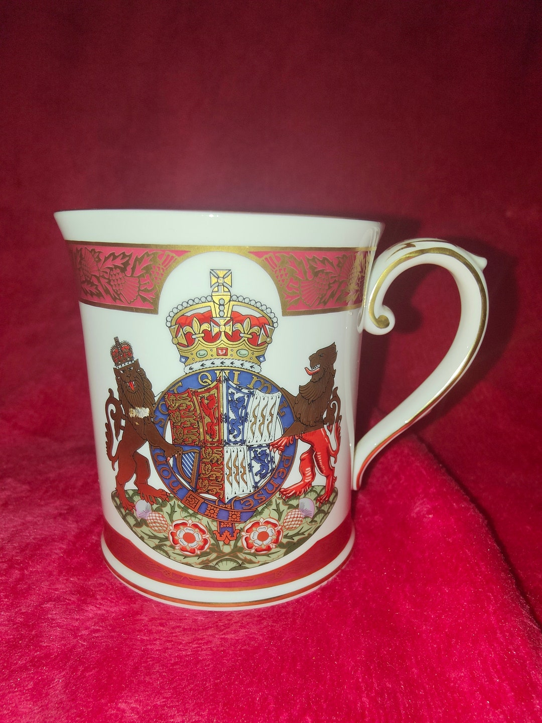 A Spode Limited Edition Queen Mother's 100th Birthday, Centenary ...