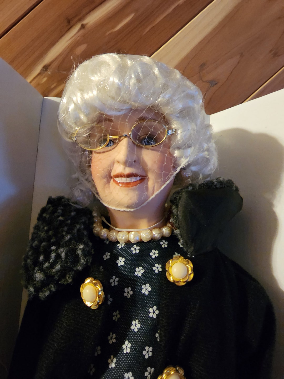 VINTAGE GRANDMA & GRANDPA Porcelain Dolls From Traditions Doll ...