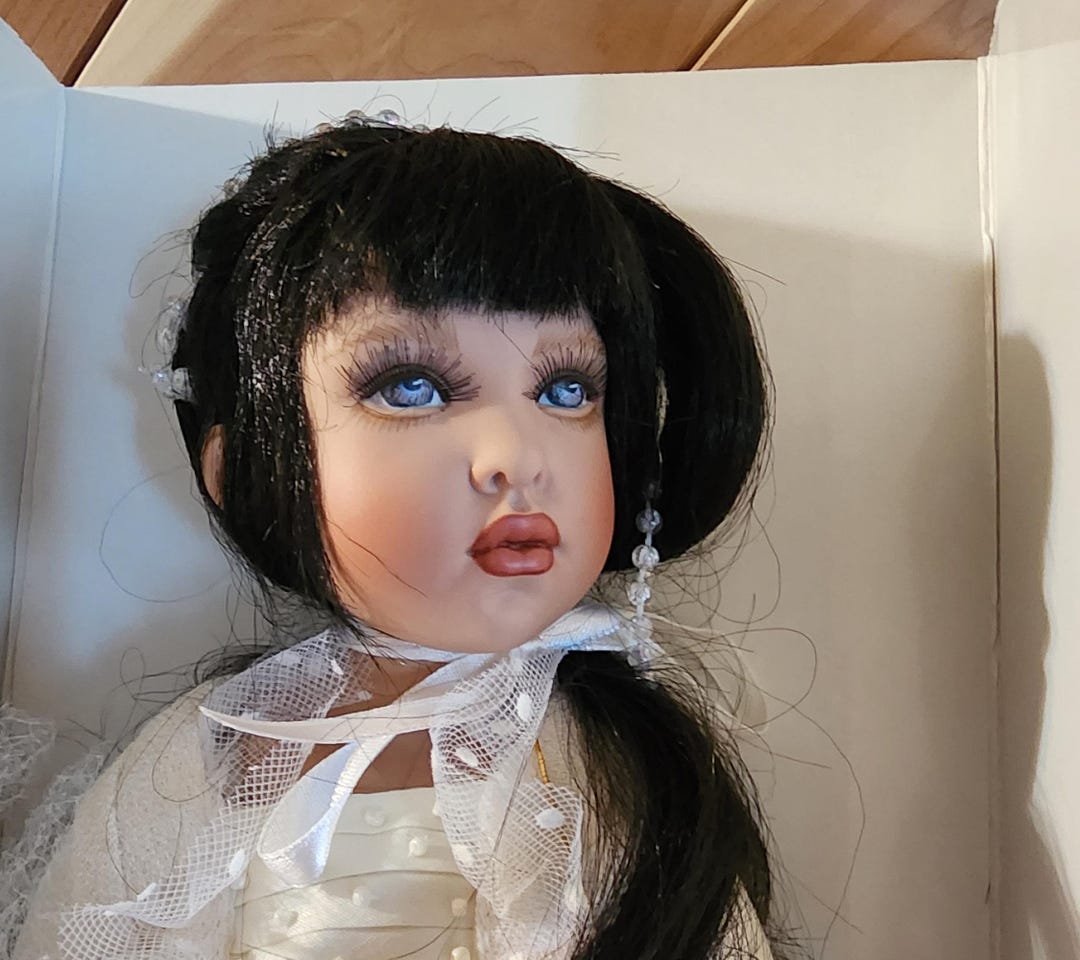 JENNIFER - Helen Kish White Balloon International - Etsy