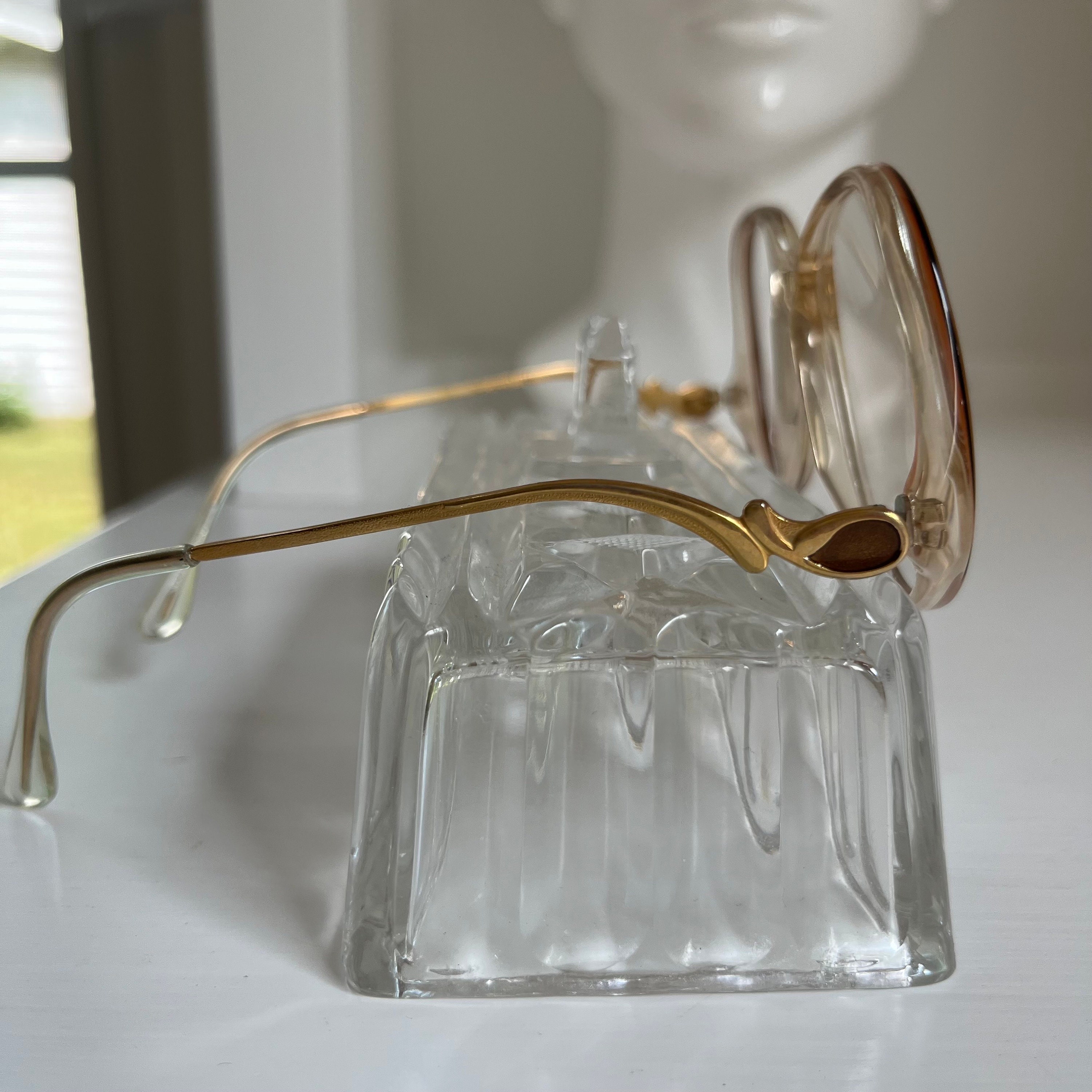 Jordache Drop-arm Round Plastic Frames in Brown and Beige Fade - 55-17 ...