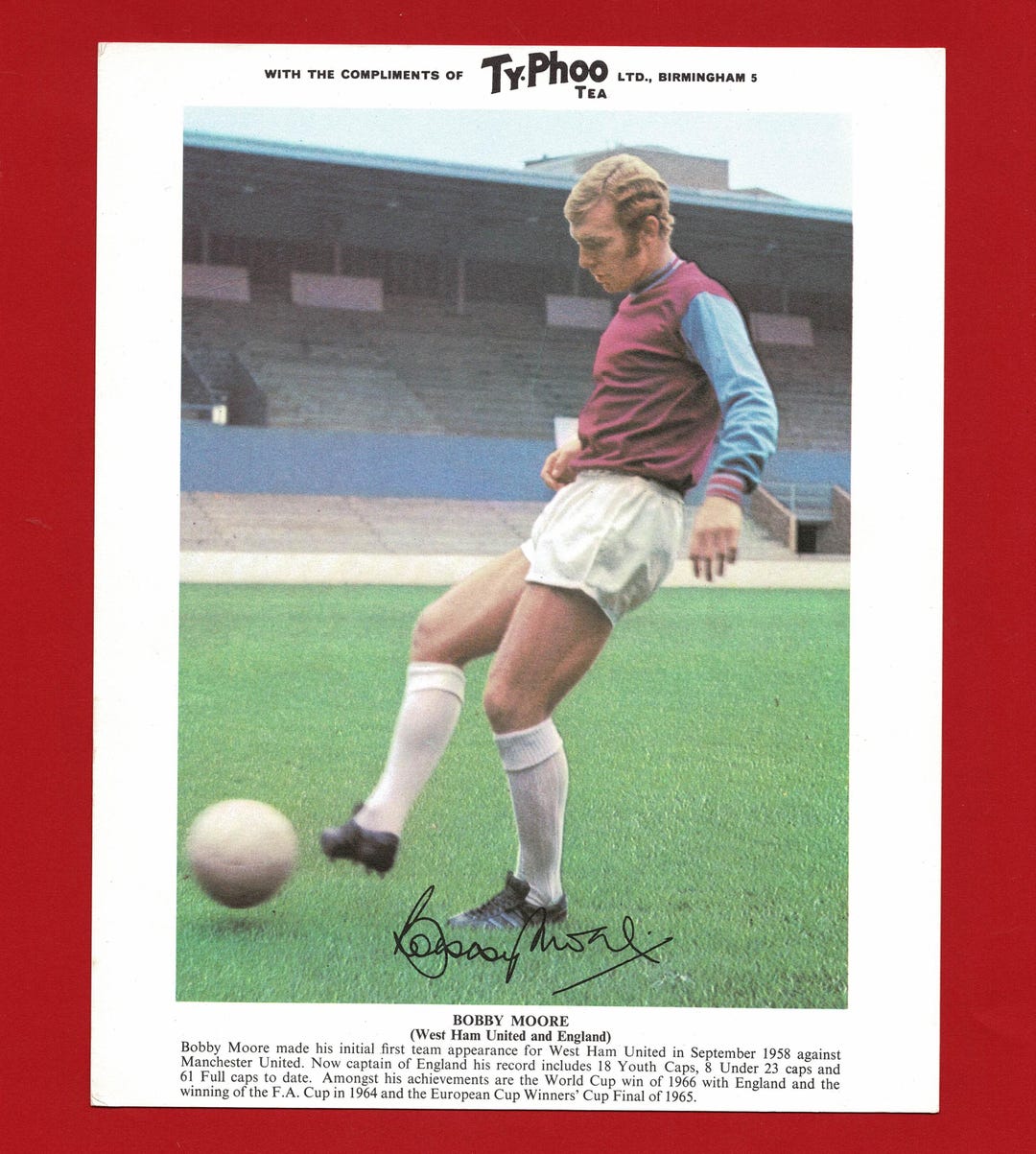 BOBBY MOORE West Ham - ORIGINAL X.L. 1969 Footballer Card - West Ham ...