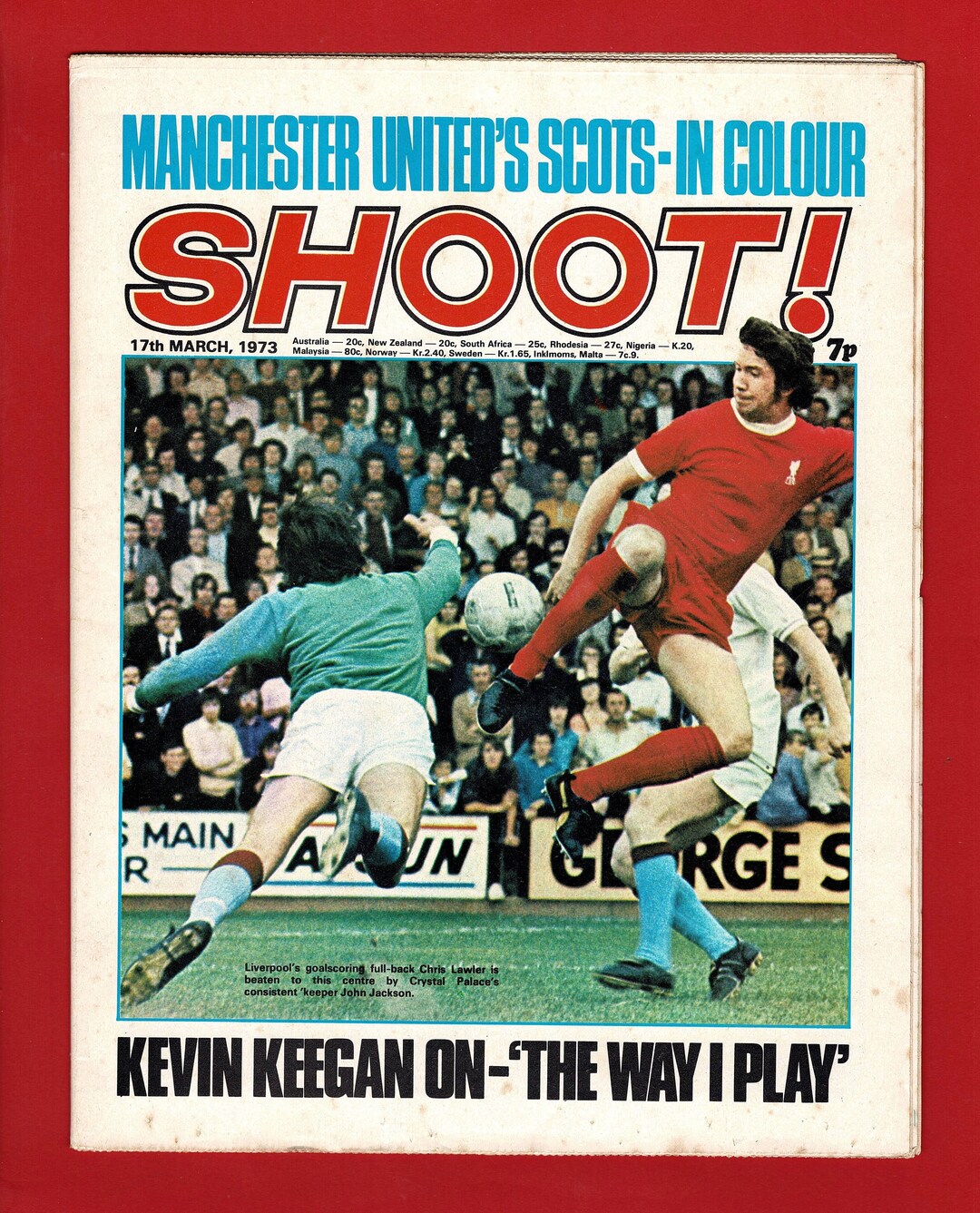 1973 SHOOT! FOOTBALL MAGAZINE - Manchester United Team Plus Bobby Moore ...