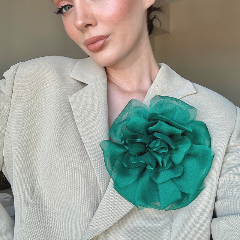 Green Silk Roses - Etsy