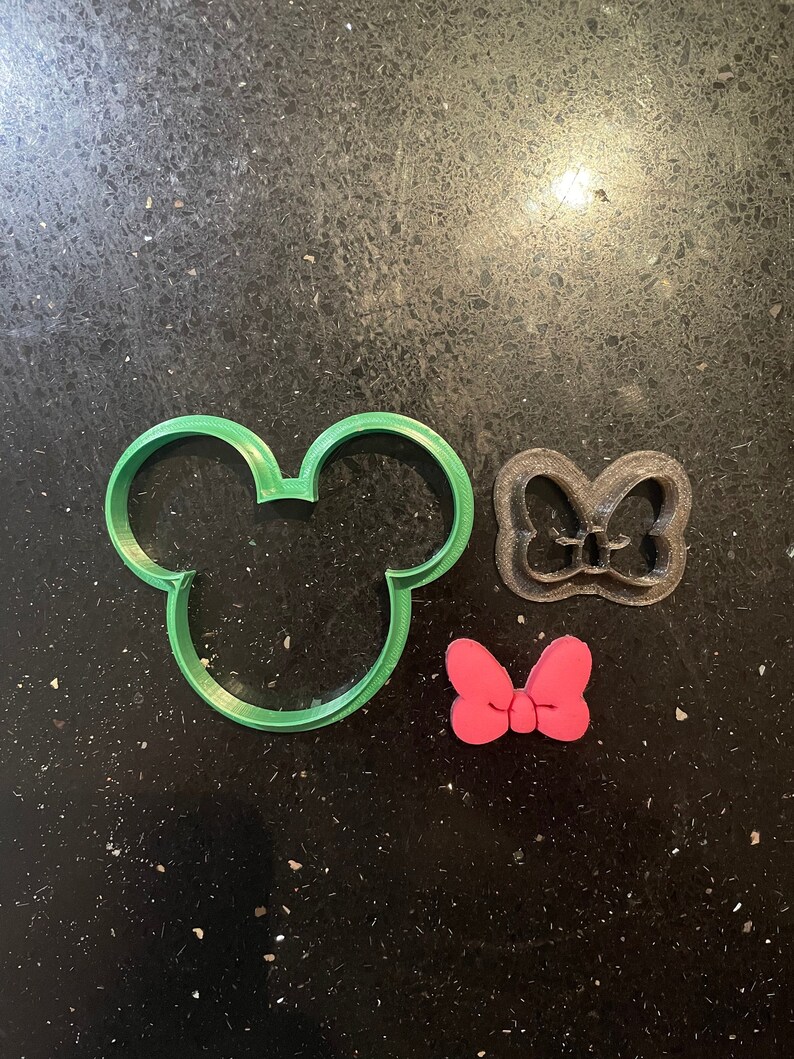Minnie & Mickey Mouse Head and Bow Cookie Cutter Set Minnie and Mickey ...